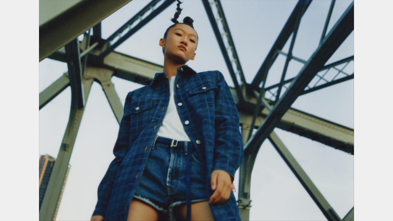 Este artículo trata sobre Off-White™ Launches First Capsule Collection ...