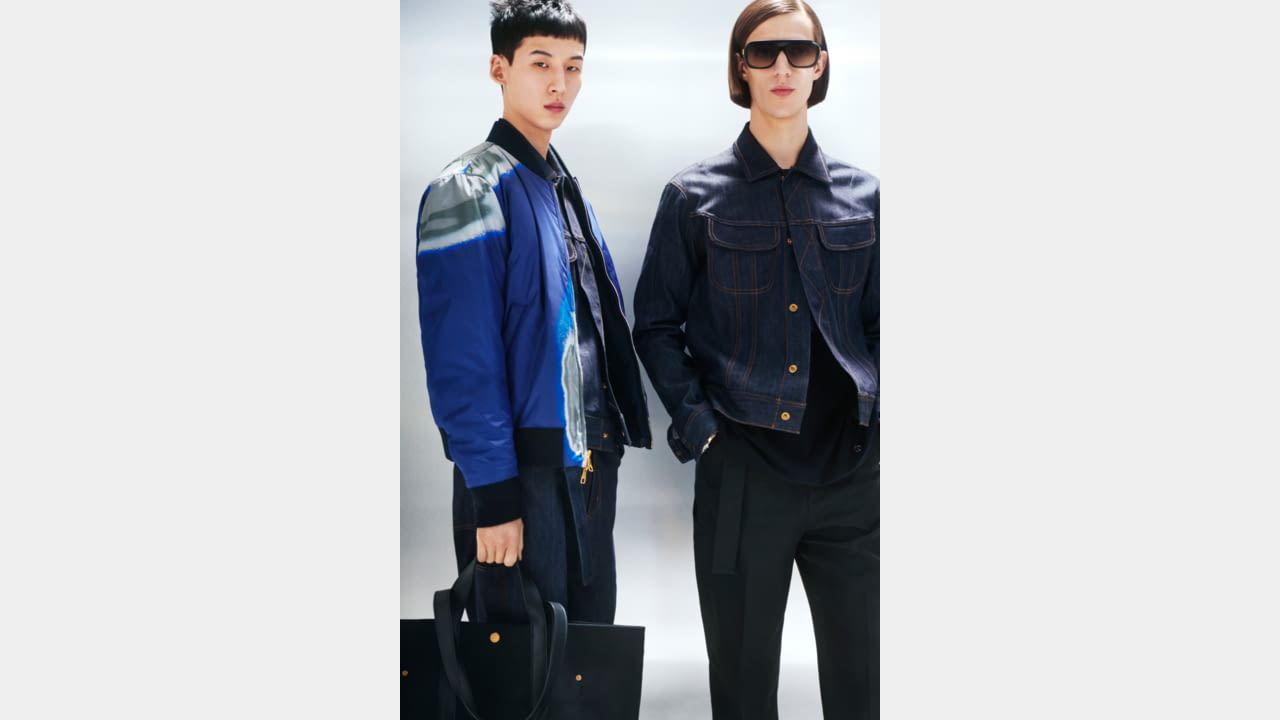 这篇文章。文章标题：dunhill Abrasion Capsule Collection