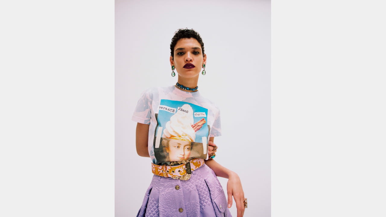 L'article : VERSACE JEANS COUTURE / CAPSULE COLLECTION WITH ARTIST HEY ...