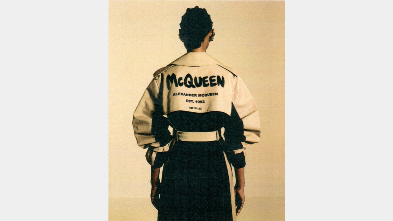 The article: Alexander McQueen - GRAFFITI