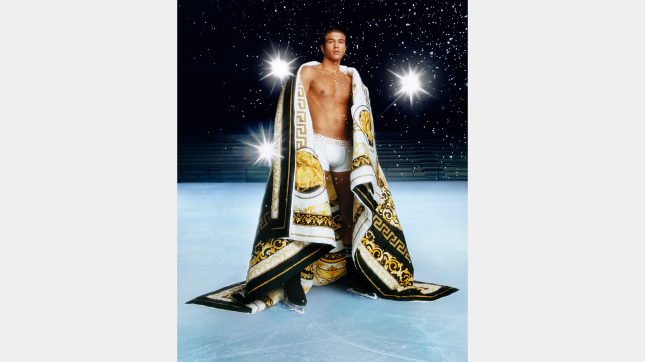 The article: VERSACE ON ICE