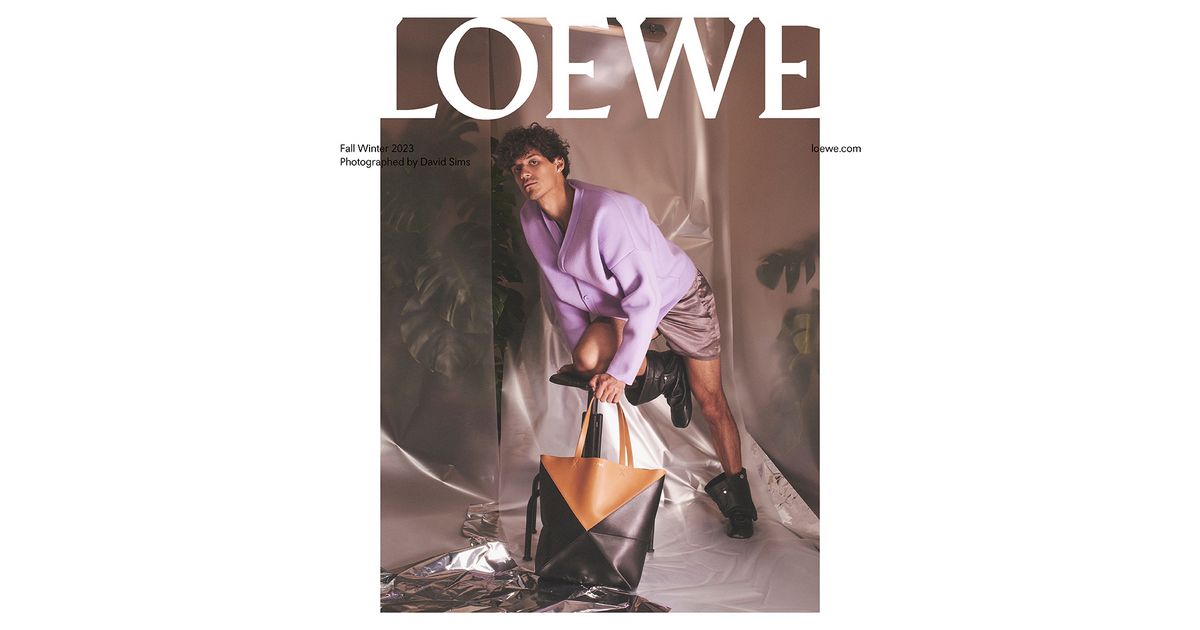 The article: LOEWE FW23 MEN'S CAMPAIGN