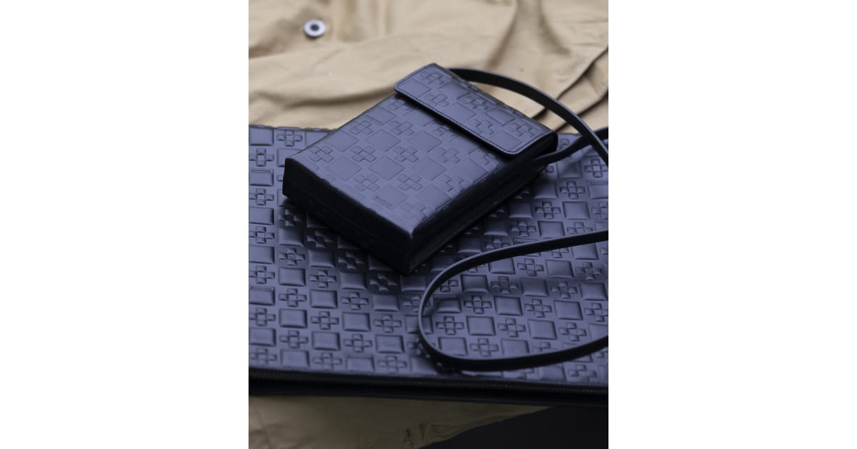 Sandro FW22 womenswear accessories #16 - Tagwalk: The Fashion Search Engine