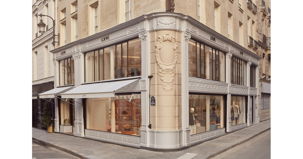 The article: LOEWE TO OPEN A NEW STORE ON PARIS’S RUE SAINT-HONORÉ