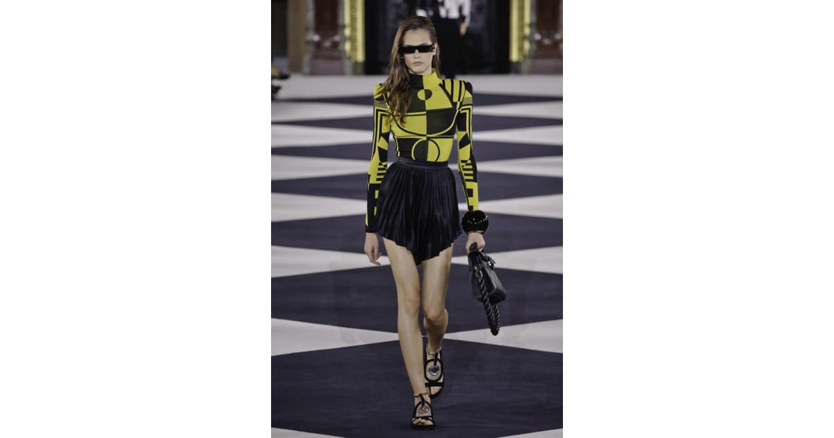 Balmain SS20 womenswear #11 - The Fashion Search Engine - TAGWALK