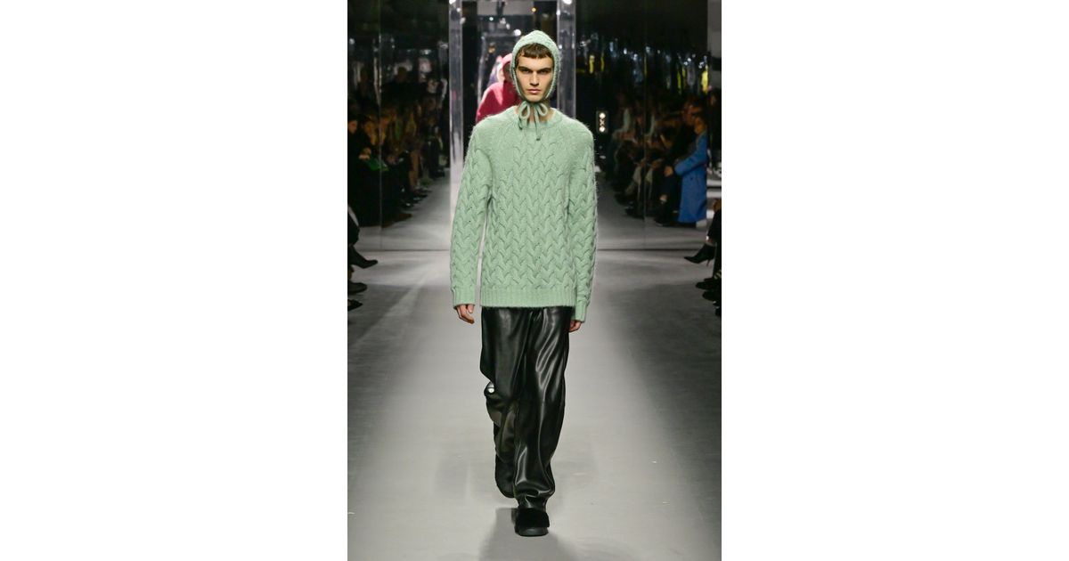 BENETTON Fall/Winter 2023 womenswear #30 - Tagwalk: The Fashion Search ...