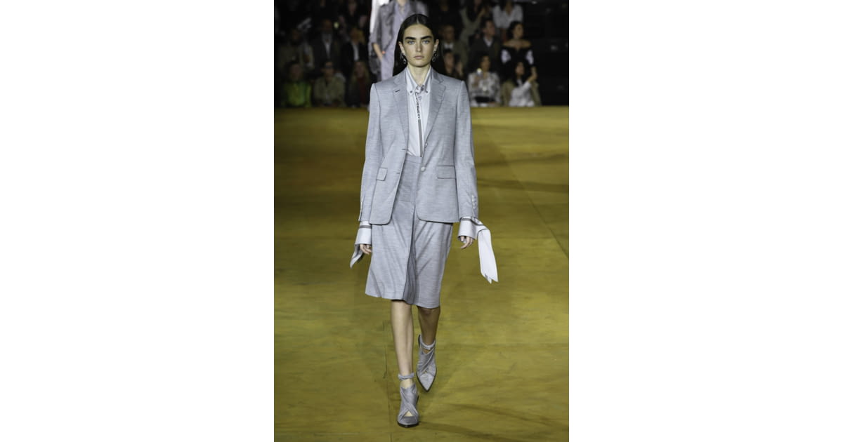 Burberry SS20 womenswear #21 - Tagwalk: The Fashion Search Engine
