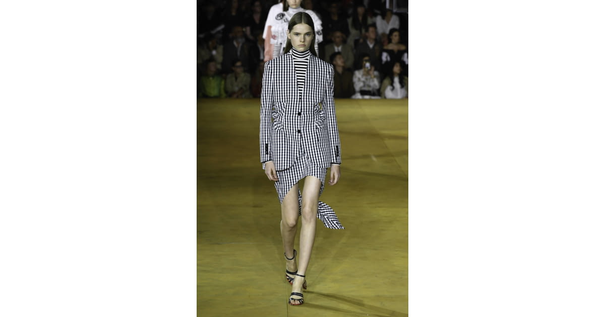 Burberry SS20 womenswear #71 - Tagwalk: The Fashion Search Engine