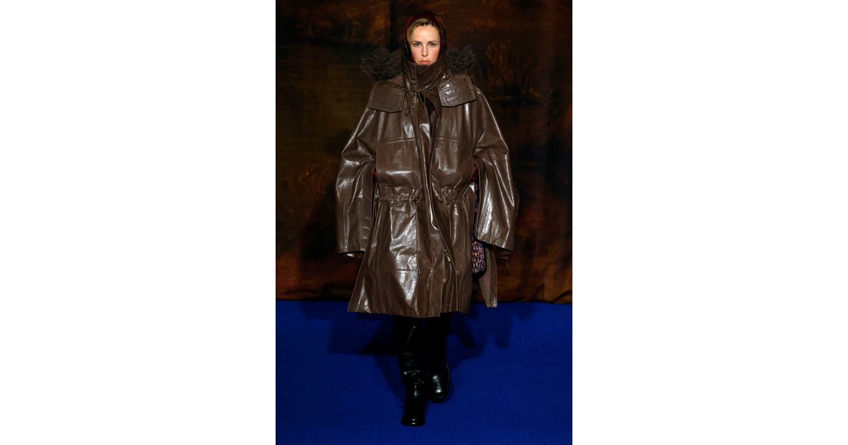 Burberry FW25 womenswear #20 - Tagwalk: The Fashion Search Engine