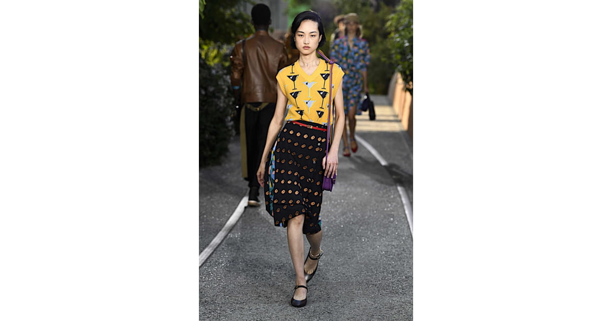 Coach SS20 womenswear #32 - Tagwalk: The Fashion Search Engine