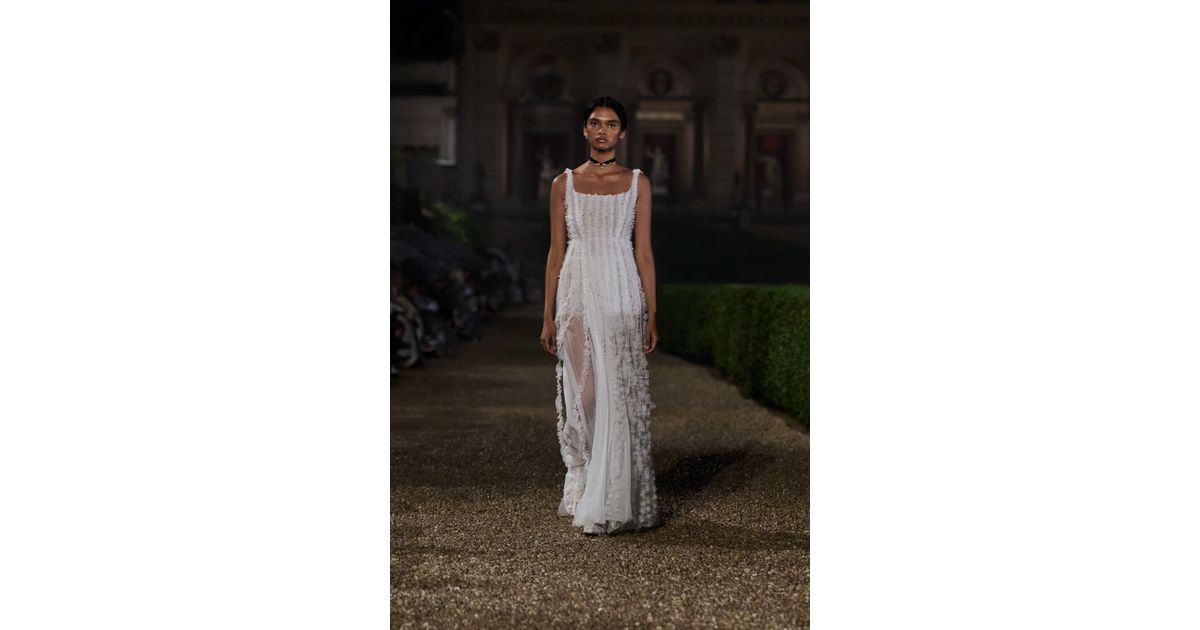 Dior RS 26 womenswear #17 - Tagwalk: The Fashion Search Engine