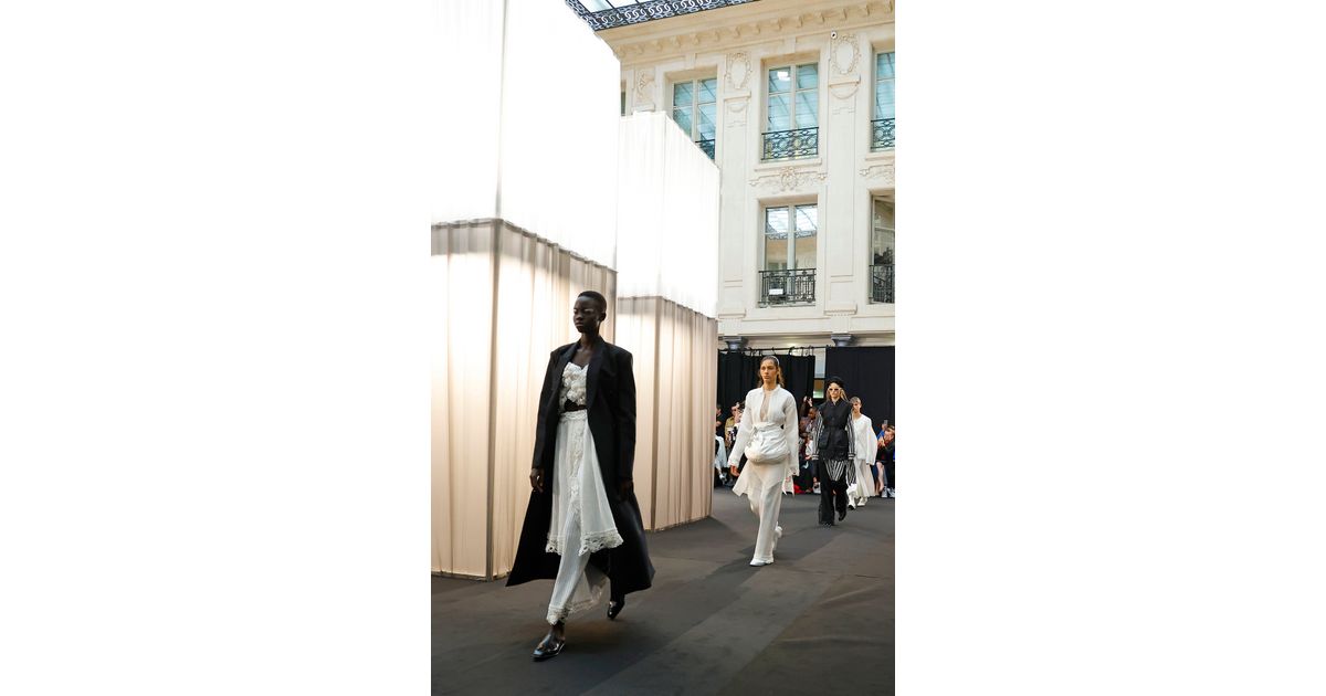 EENK SS24 womenswear #46 - Tagwalk: The Fashion Search Engine