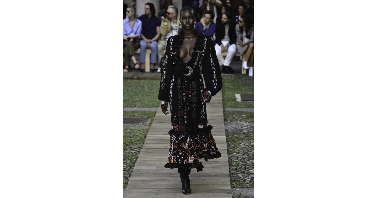 Etro SS20 womenswear #45 - Tagwalk: The Fashion Search Engine