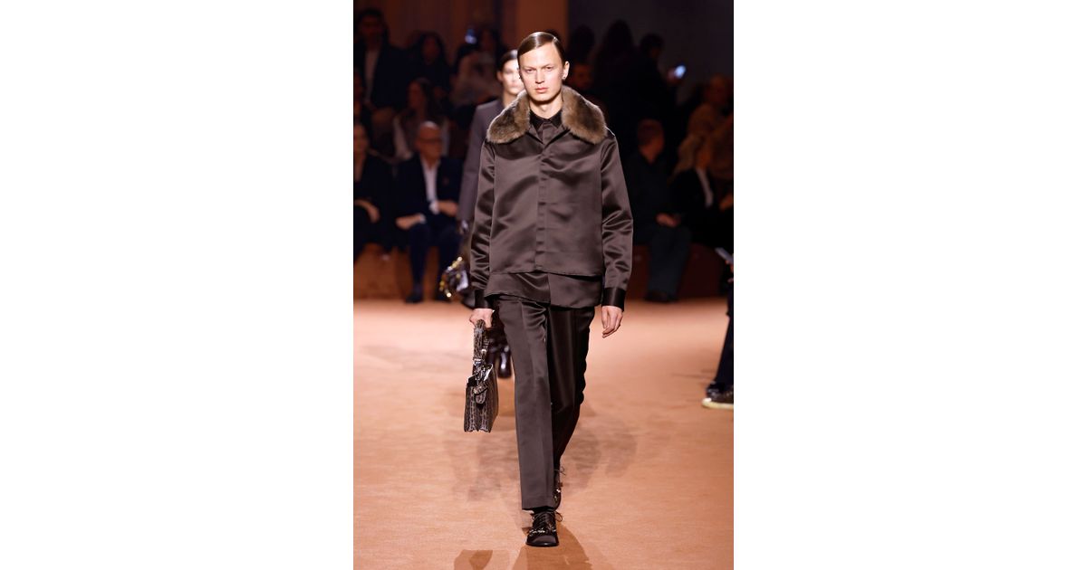 Fendi FW25 womenswear #53 - Tagwalk: The Fashion Search Engine