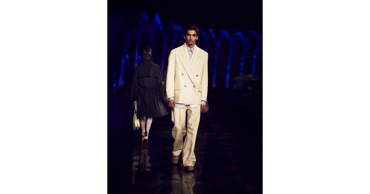 Boss SS23 womenswear #20 - Tagwalk: The Fashion Search Engine