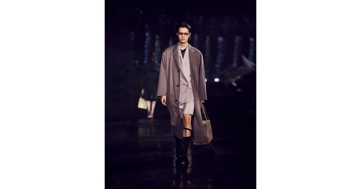 Boss SS23 womenswear #21 - Tagwalk: The Fashion Search Engine