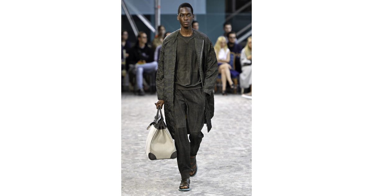 Hermès SS20 menswear #37 - Tagwalk: The Fashion Search Engine