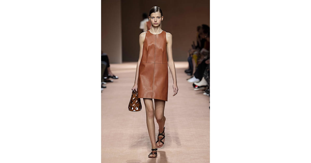 Hermès SS20 womenswear #16 - Tagwalk: The Fashion Search Engine