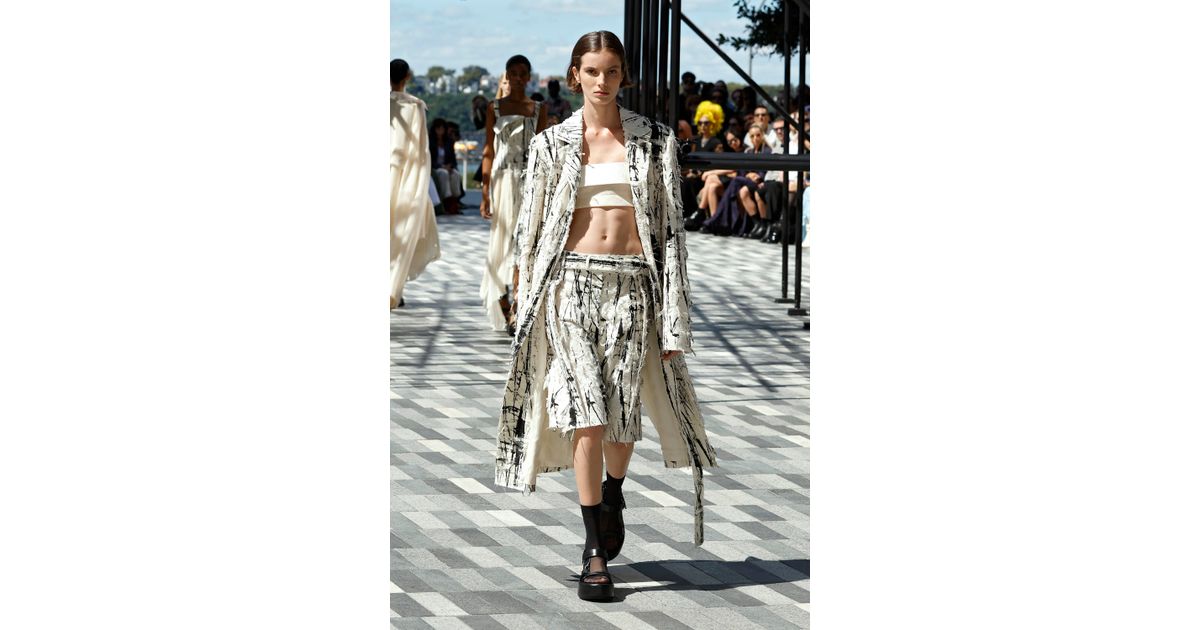 Jason Wu Spring/Summer 2025 womenswear #28 - Tagwalk: The Fashion ...