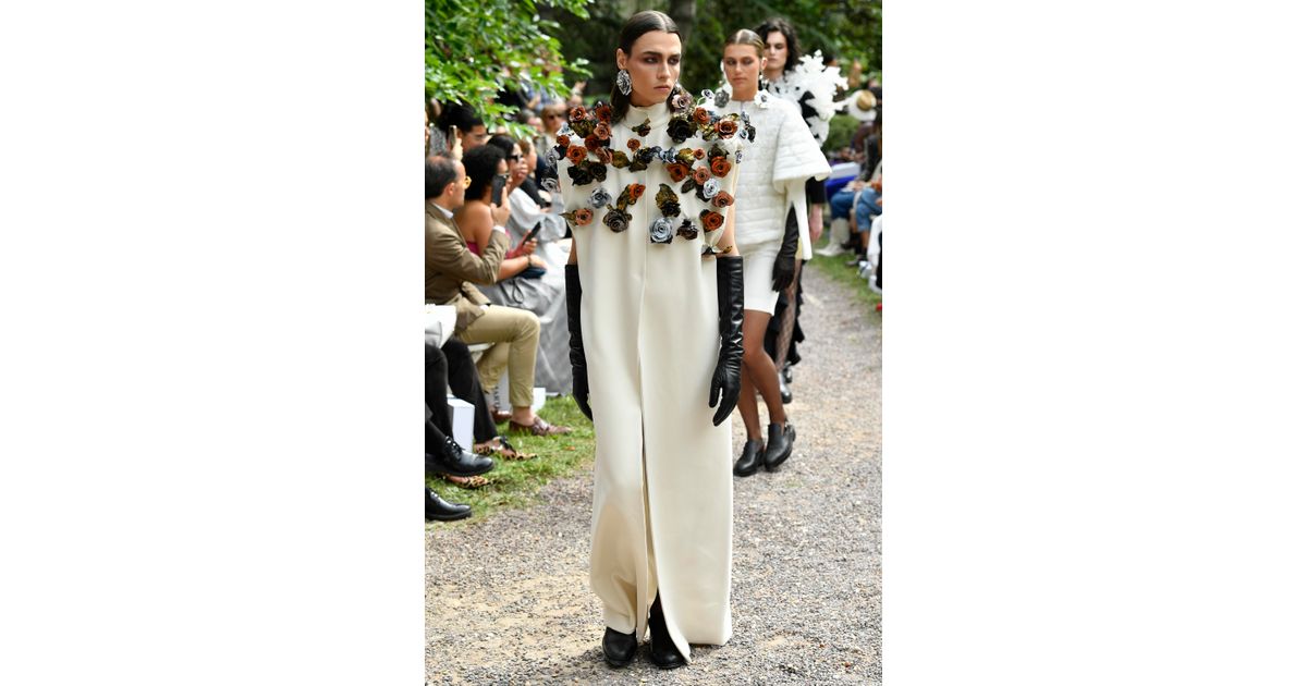 Juana Martin FW22 couture #3 - Tagwalk: The Fashion Search Engine