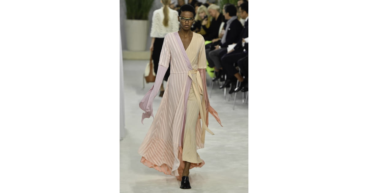 Loewe SS20 womenswear #17 - Tagwalk: The Fashion Search Engine