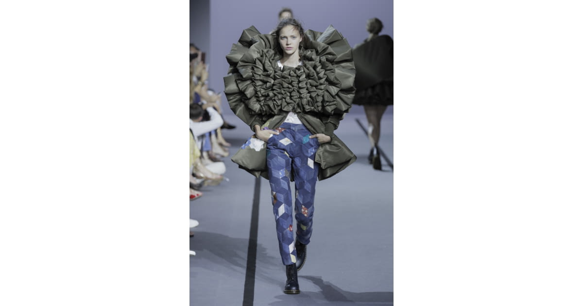 Viktor & Rolf F/W 17 couture #23 - Tagwalk: The Fashion Search Engine