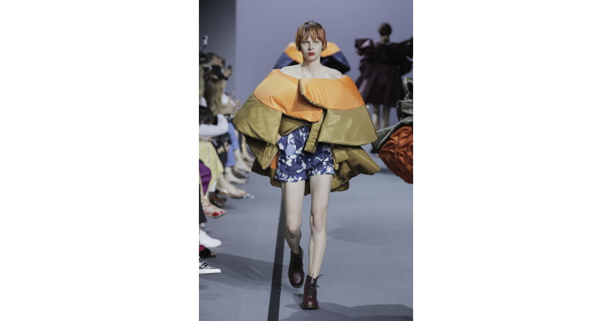 Viktor & Rolf F/W 17 couture #29 - Tagwalk: The Fashion Search Engine