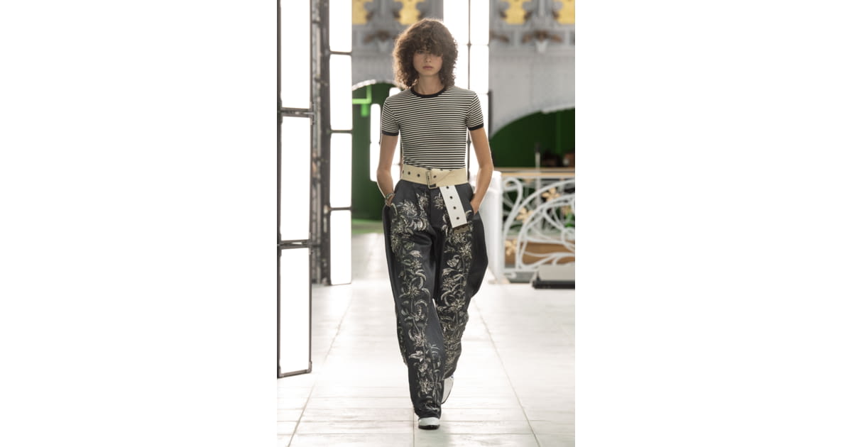 Louis Vuitton SS21 womenswear #6 - Tagwalk: el buscador de moda