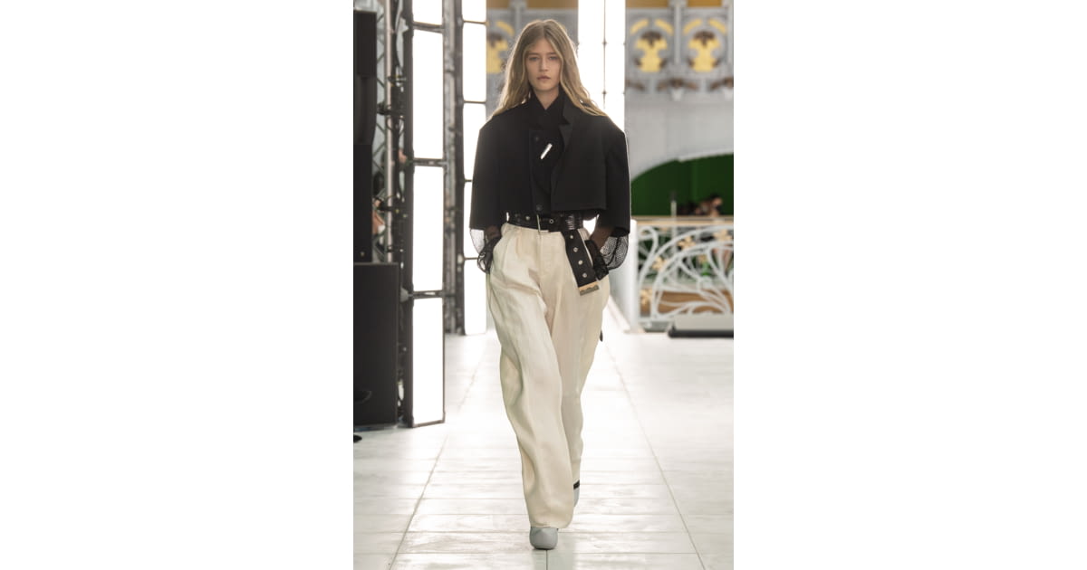 Louis Vuitton SS21 womenswear #9 - The Fashion Search Engine - TAGWALK