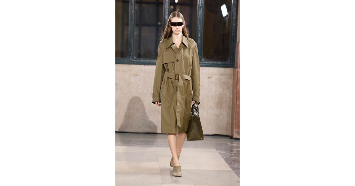MM6 Maison Margiela FW26 womenswear #31 - Tagwalk: The Fashion Search ...
