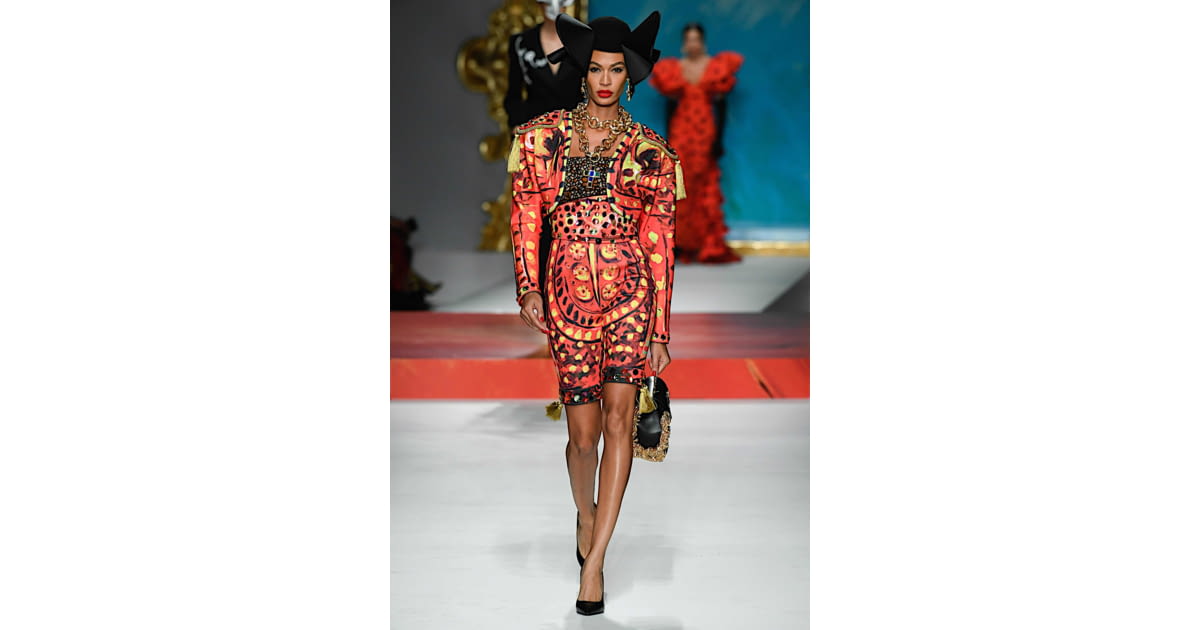 Moschino SS20 womenswear #33 - Tagwalk: The Fashion Search Engine