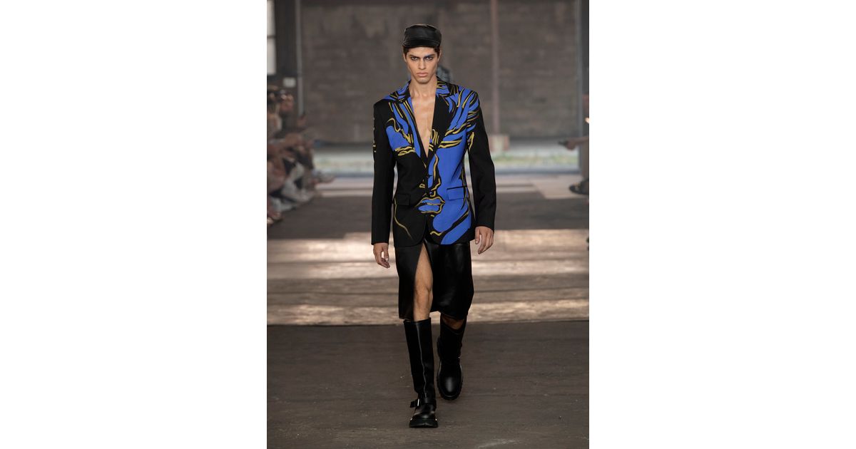 Moschino SS23 menswear #44 - Tagwalk: The Fashion Search Engine