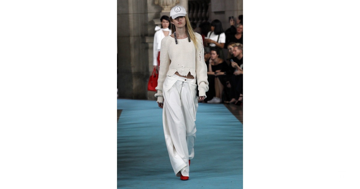 Off-White S/S 17 womenswear #6 - Tagwalk: The Fashion Search Engine