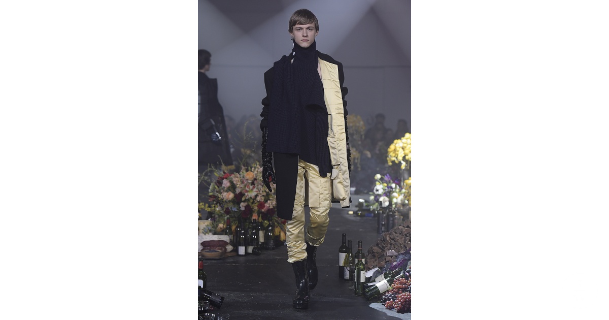 Raf Simons F/W 18 menswear #16 - Tagwalk: The Fashion Search Engine