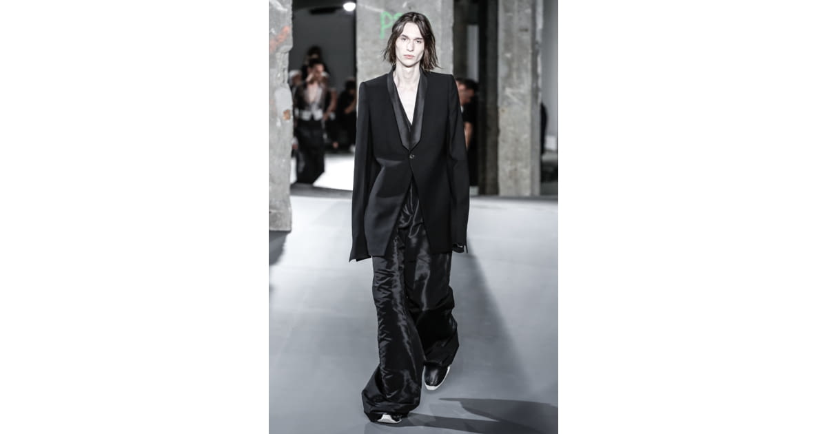 Rick Owens S/S 17 menswear #30 - Tagwalk: The Fashion Search Engine