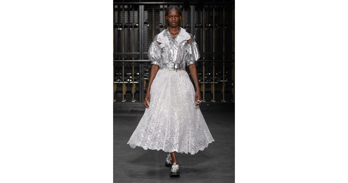 Simone Rocha SS24 女装 #18 - Tagwalk：时尚搜索引擎