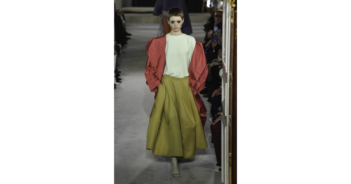 Valentino S/S19 couture #7 - Tagwalk: The Fashion Search Engine