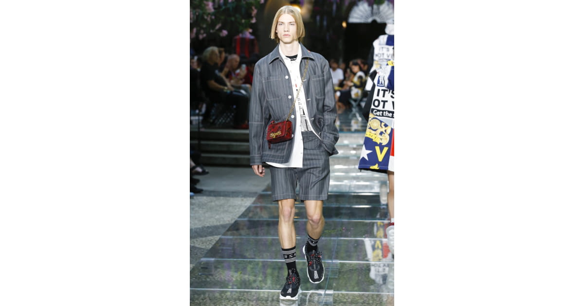 Versace S/S19 menswear #10 - Tagwalk: The Fashion Search Engine