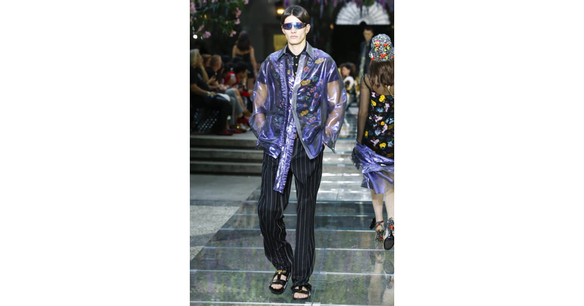 Versace S/S19 menswear #53 - Tagwalk: The Fashion Search Engine