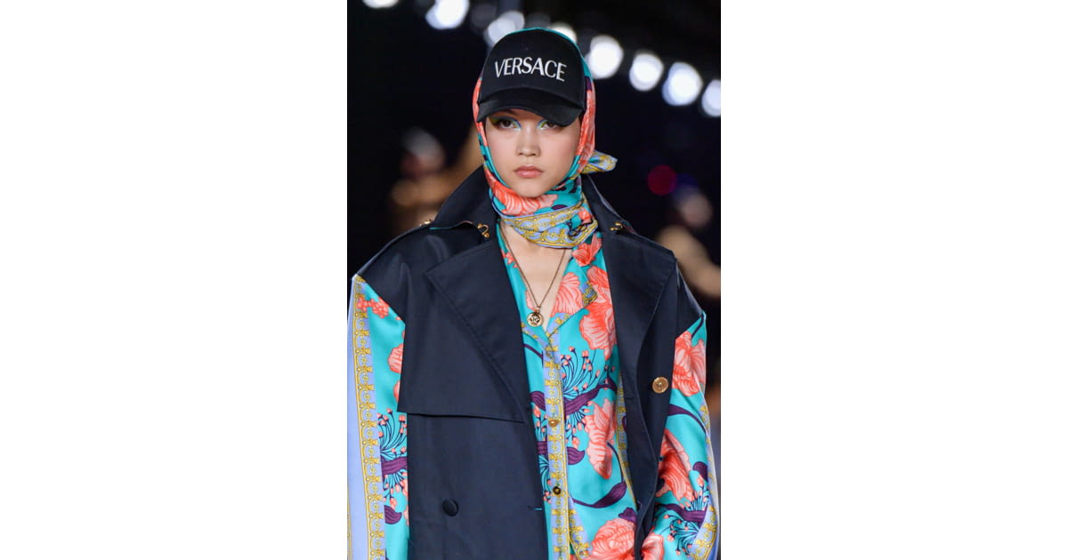 Versace SS22 womenswear accessories #29 - Tagwalk: The Fashion Search ...