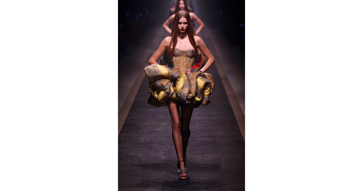 Versace FW25 womenswear #2 - Tagwalk: The Fashion Search Engine