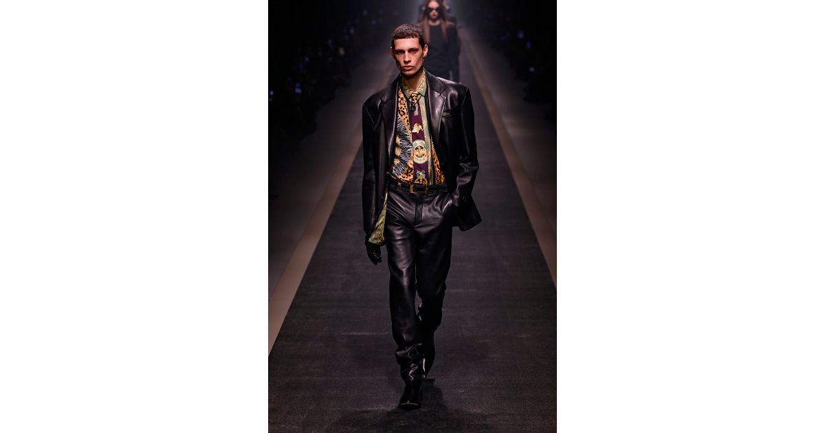 Versace FW25 womenswear #7 - Tagwalk: The Fashion Search Engine