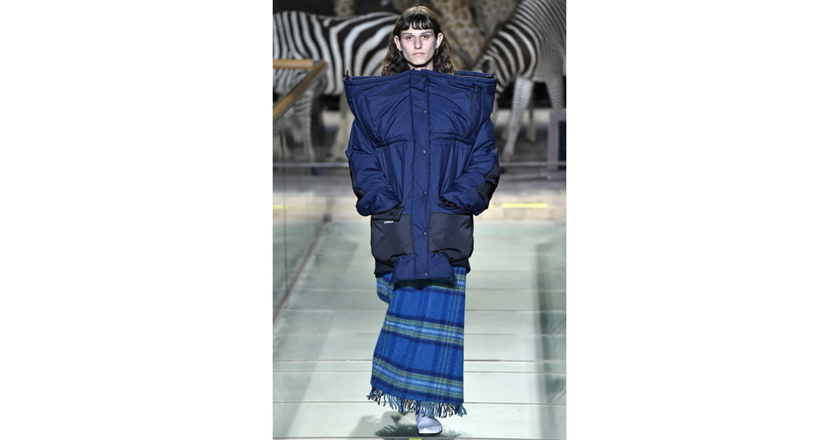 VETEMENTS FW19 menswear #16 - Tagwalk: The Fashion Search Engine