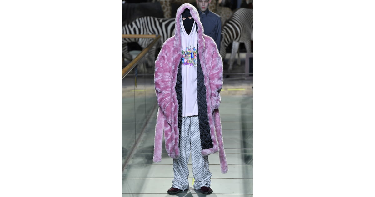 VETEMENTS FW19 menswear #40 - Tagwalk: The Fashion Search Engine
