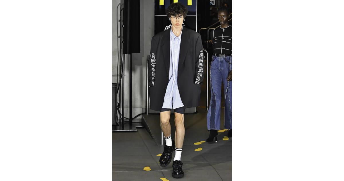 VETEMENTS SS20 menswear #24 - Tagwalk: The Fashion Search Engine