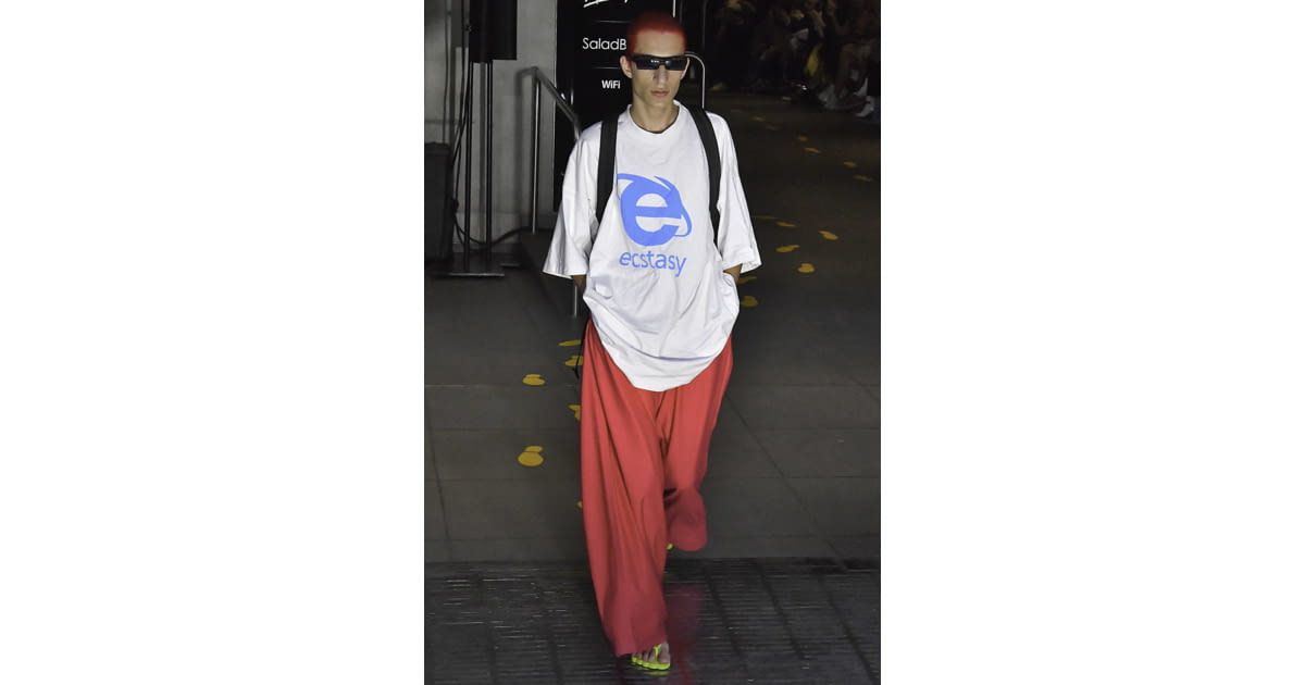 VETEMENTS SS20 menswear #38 - Tagwalk: The Fashion Search Engine