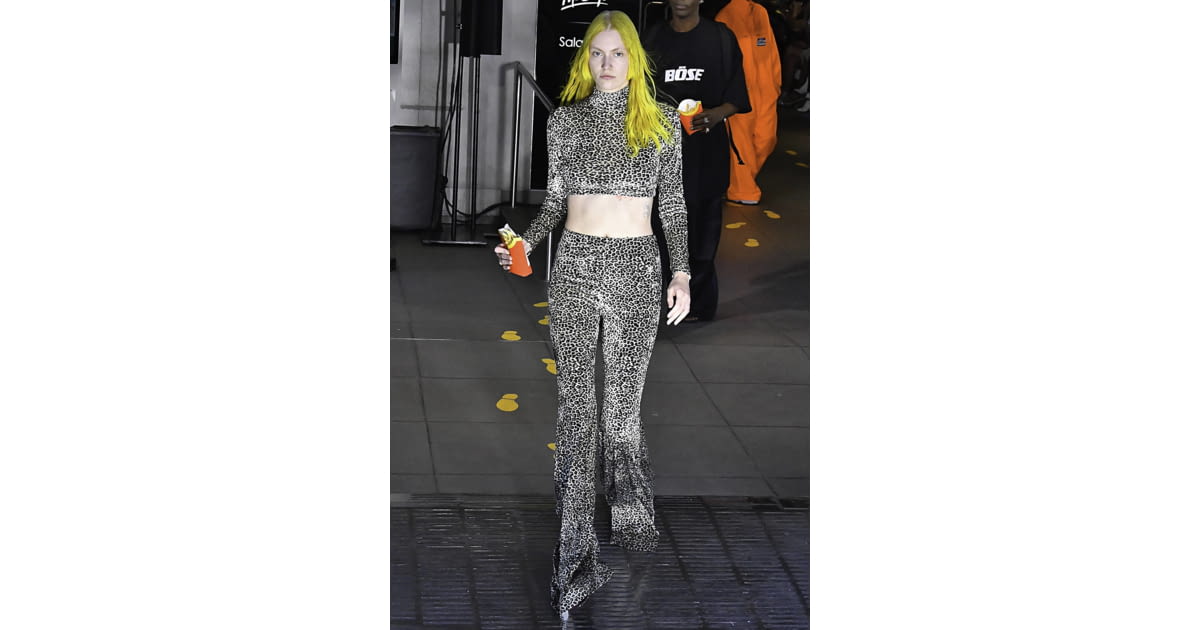 VETEMENTS SS20 menswear #45 - Tagwalk: The Fashion Search Engine