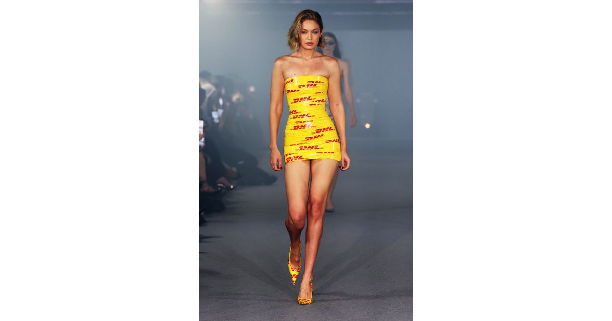 VETEMENTS Spring-Summer 2025 womenswear #3 - Tagwalk: The Fashion ...