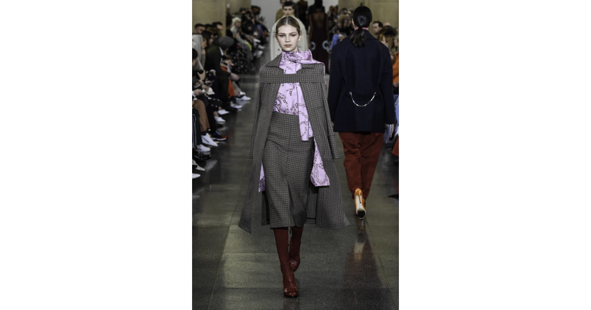 Victoria Beckham FW19 womenswear #12 - Tagwalk: The Fashion Search Engine