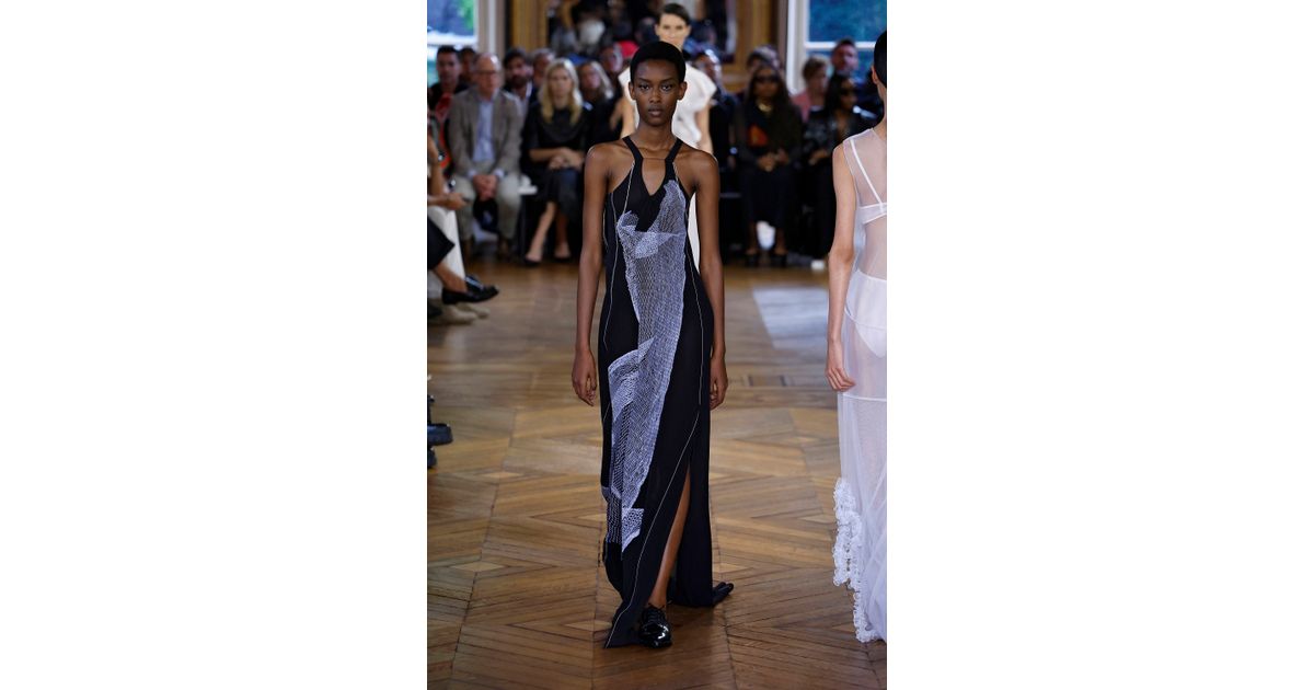 Victoria Beckham SS24 womenswear #35 - Tagwalk: The Fashion Search Engine